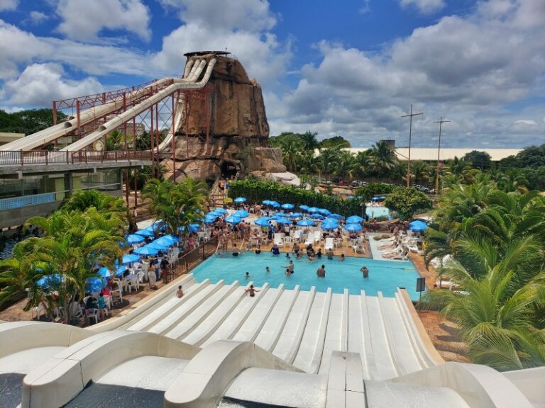 10 Melhores lugares para viajar em agosto no Brasil 2026